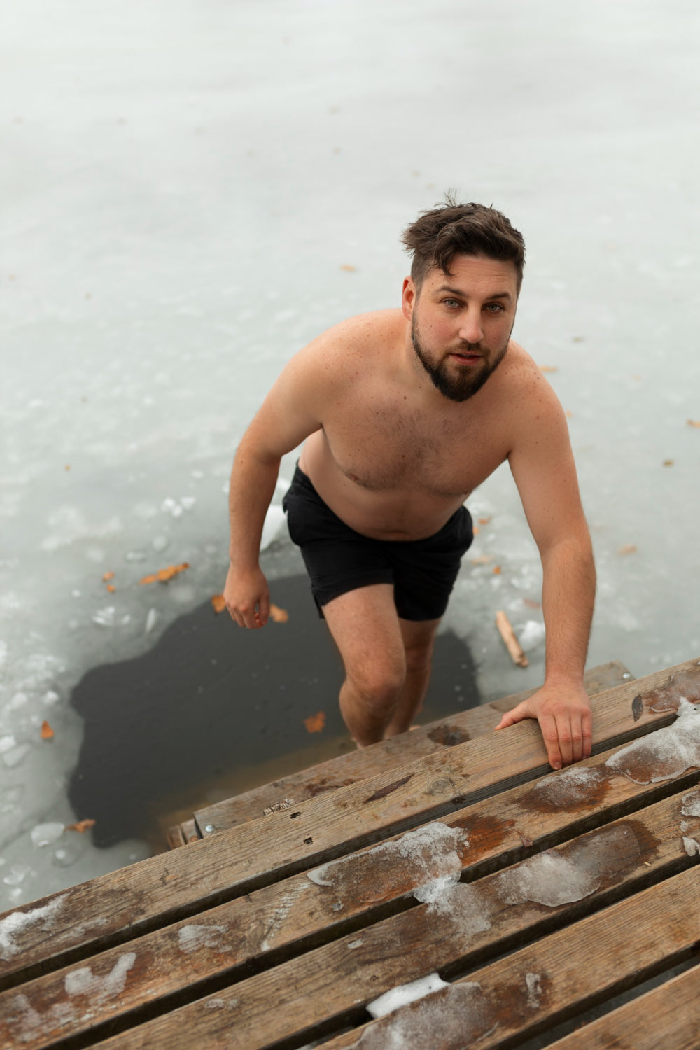 How Do Ice Baths Work for Recovery? – HealthHQ