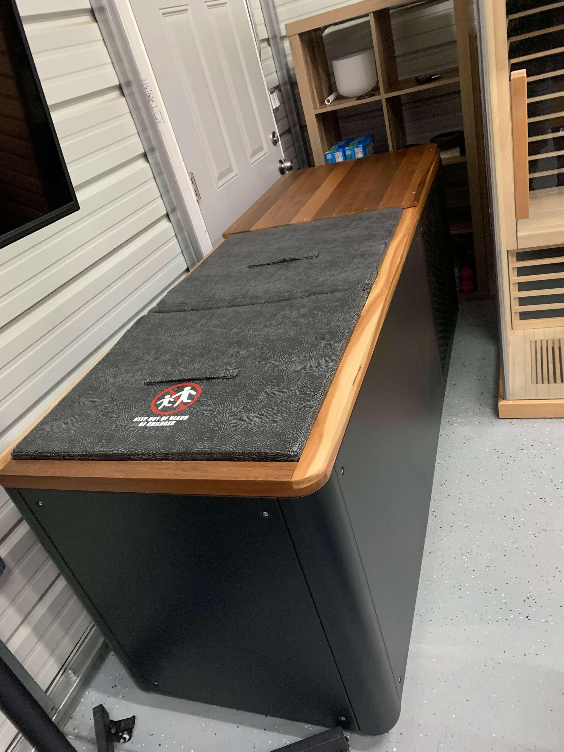 Tundra Ice Bath – HealthHQ